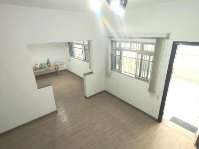 Funcional casa para venda em Mooca com 4 quartos, sendo 1 suíte, 202m²