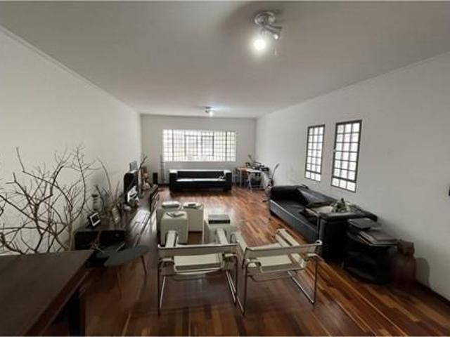 Versátil casa para venda em Alto da Lapa com 4 quartos, sendo 2 suítes, 282m²