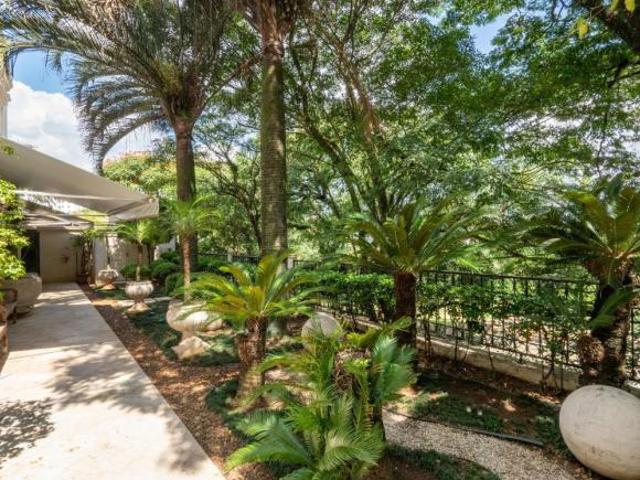 Aconchegante casa para venda em Alto de Pinheiros com 5 quartos, sendo 5 suítes, 584m² milenaborge