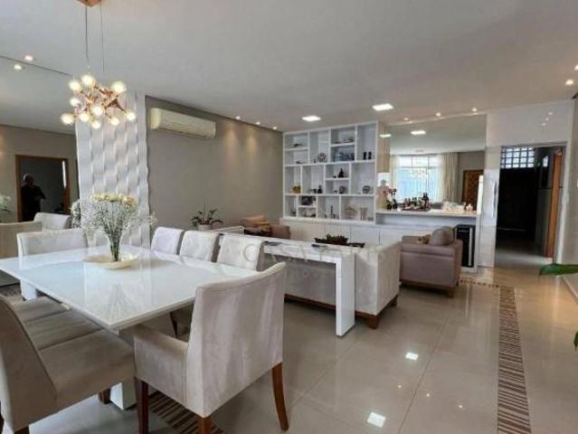 Aconchegante casa para venda em Canto do Forte com 3 quartos, sendo 3 suítes, 180m²