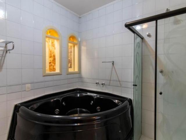 Aconchegante casa para venda em Vila Galvão com 3 quartos, 331m² theremaxcollection#JVAK5