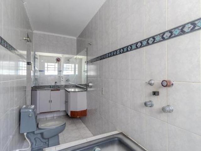 Excelente casa para venda em Vila Ema com 7 quartos, sendo 1 suíte, 450m²