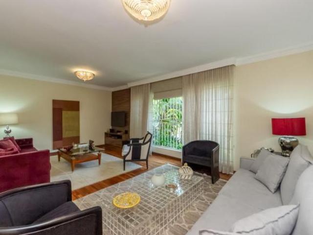 Aconchegante casa para venda em Vila Mariana com 2 quartos, sendo 1 suíte, 206m²
