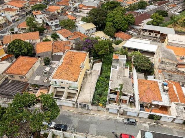 Confortável casa para venda em Vila Prado com 2 quartos, 116m²