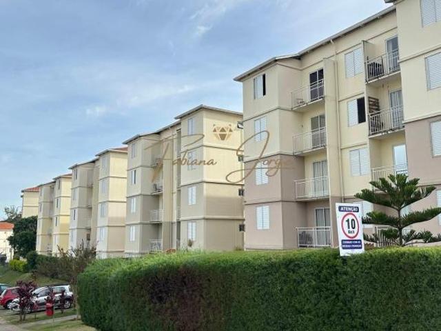 Aconchegante apartamento à venda em excelente localização