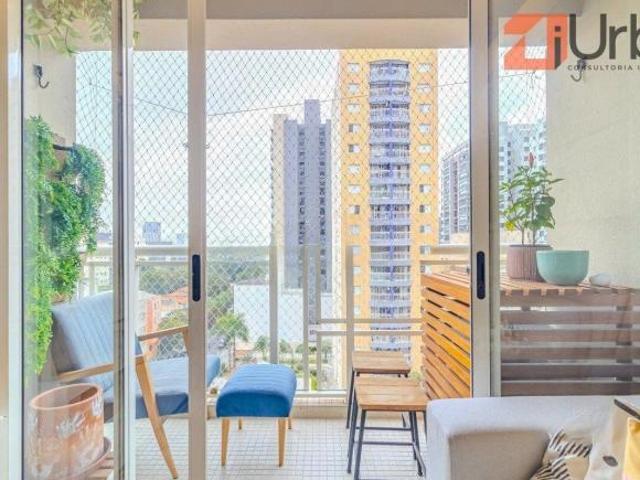Aconchegante apartamento à venda em Perdizes com 57m², 2 vagas próximo à futura estação de Metrô