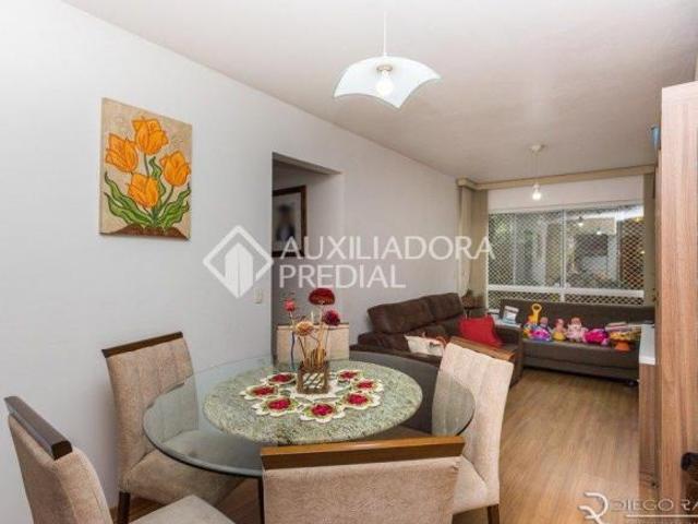 Aconchegante Apartamento à Venda em Porto Alegre