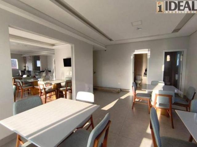 Aconchegante apartamento no Canto do Forte, a uma quara da praia com 02 quartos 01 suite, varanda g