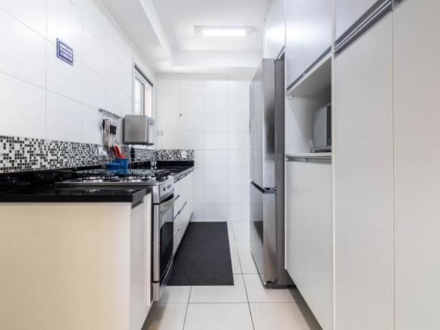 Deslumbrante apartamento para venda e locação em Vila Anastácio com 3 quartos, sendo 3 suítes, 134m²