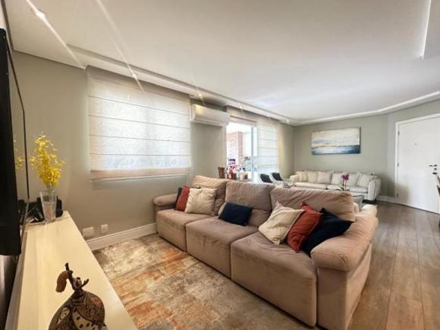 Imperdível apartamento para venda em Vila Andrade com 3 quartos, sendo 1 suíte, 127m²