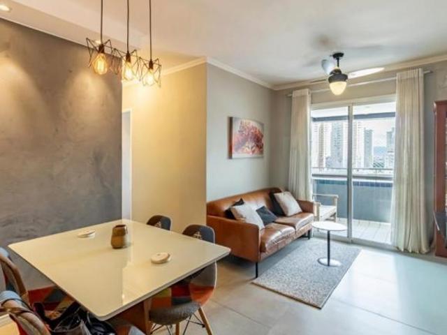 Excelente apartamento para venda em Vila Pompéia com 2 quartos, sendo 1 suíte, 62m²