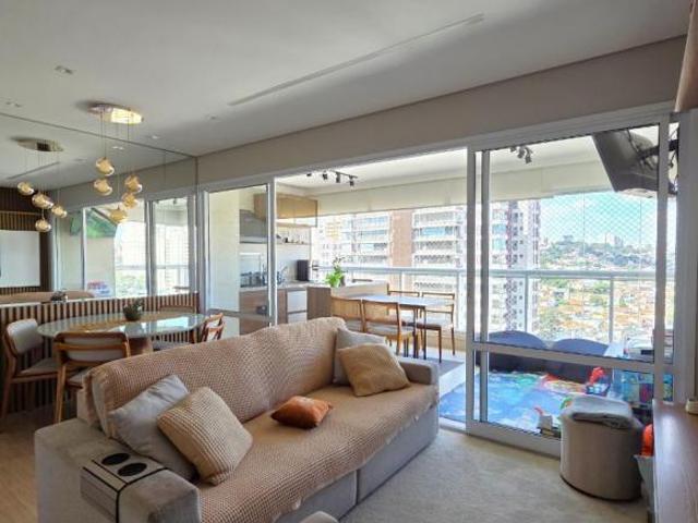 Confortável apartamento para venda em Vila Romana com 3 quartos, sendo 1 suíte, 88m² danielebolzon