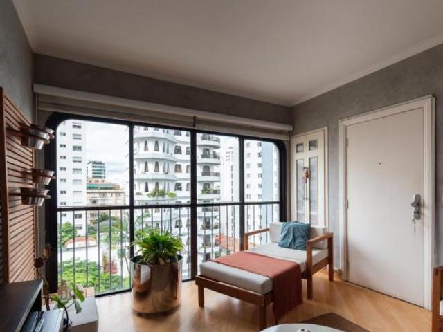 Espetacular apartamento para venda em Aclimação com 3 quartos, sendo 1 suíte, 93m²