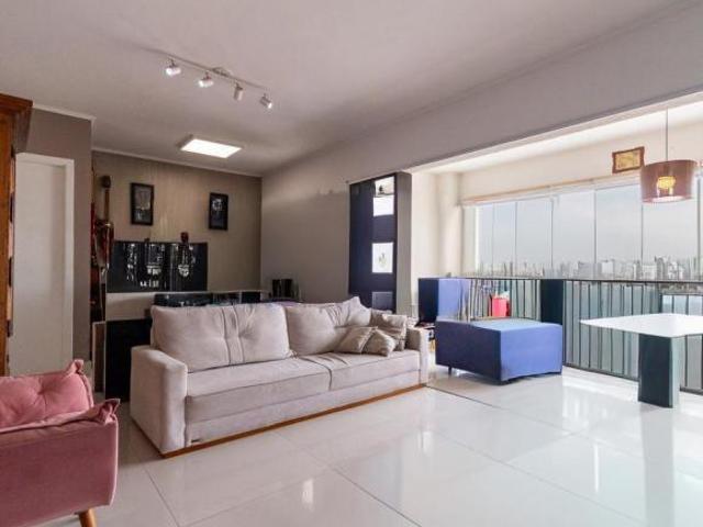Confortável apartamento para venda em Água Branca com 3 quartos, sendo 1 suíte, 100m²