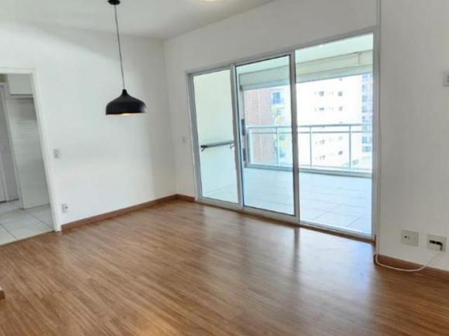 Versátil apartamento para venda em Água Branca com 3 quartos, sendo 1 suíte, 91m² michelecandido#S