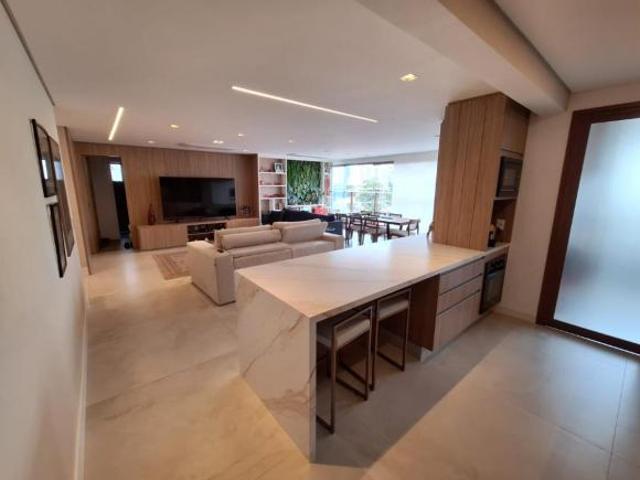 Espetacular apartamento para venda em Brooklin com 2 quartos, sendo 1 suíte, 110m²