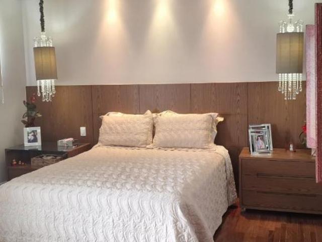Atraente apartamento para venda em Brooklin Paulista com 3 quartos, sendo 3 suítes, 240m²