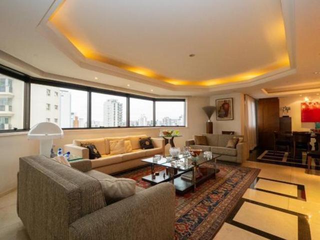 Aconchegante apartamento para venda em Campo Belo com 3 quartos, sendo 3 suítes, 277m²