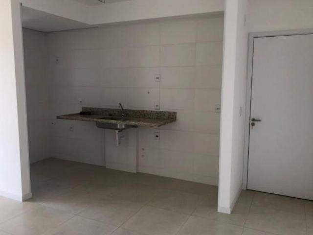Sensacional apartamento para venda em Centro com 2 quartos, sendo 1 suíte, 68m²