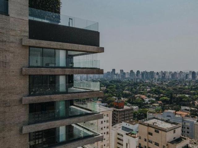 Aconchegante apartamento para venda em Itaim Bibi com 3 quartos, sendo 3 suítes, 142m² remaxfront#