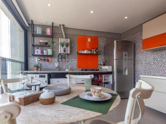 Aconchegante apartamento para venda em Pinheiros com 3 quartos, sendo 3 suítes, 98m²