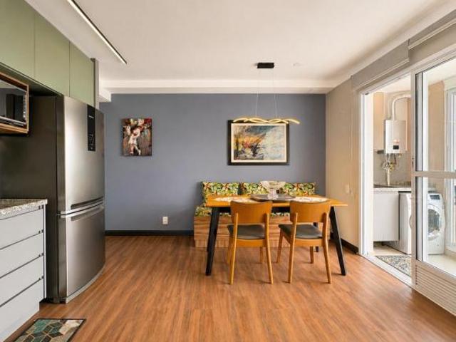 Aconchegante apartamento para venda em Pompeia com 2 quartos, sendo 1 suíte, 48m²
