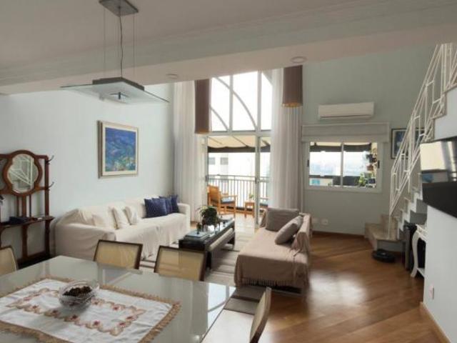 Aconchegante duplex para venda em Saúde com 4 quartos, sendo 4 suítes, 188m²