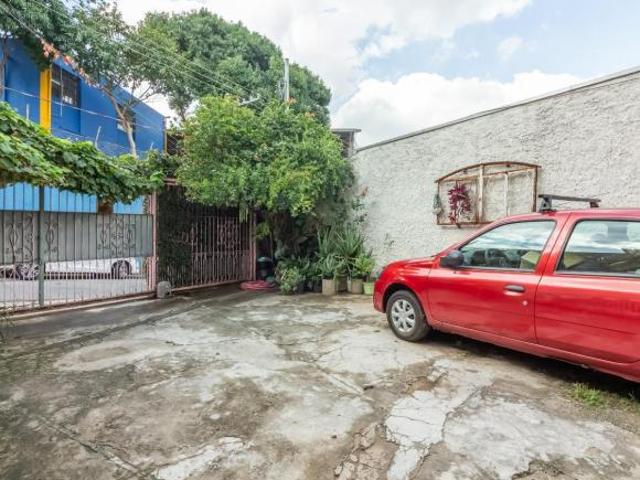 Confortável sobrado para venda em Vila Zat com 5 quartos, sendo 2 suítes, 200m² camilapadula#G2565