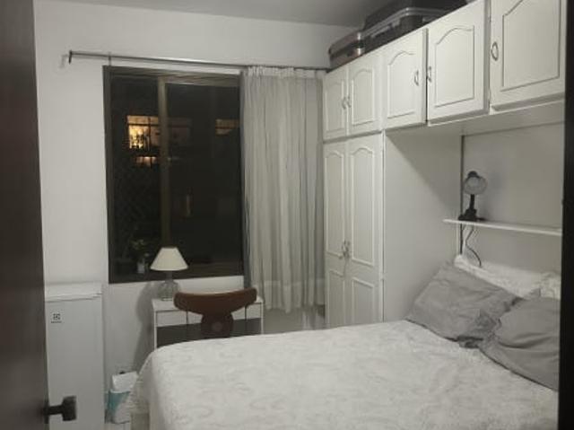 Aconchegante quarto no posto 6 Copacabana