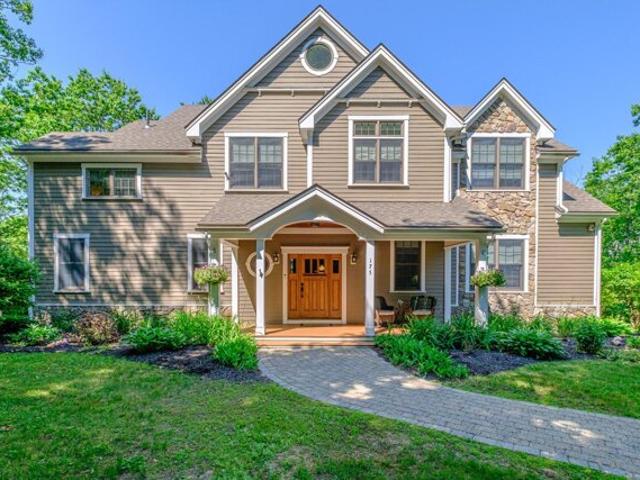 Acorn Dr, Greenwood, Home For Sale