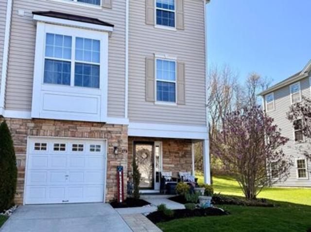 Acorn Dr, Mount Royal, Home For Sale