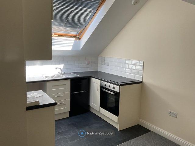 Acorn Lodge, St Albans AL2, 1 bed flat to rent, £970 pcm | PrimeLocation