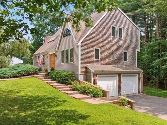 Acorn Ln, Mattapoisett, Home For Sale