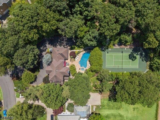 Acorn Rd, Watchung, Home For Sale