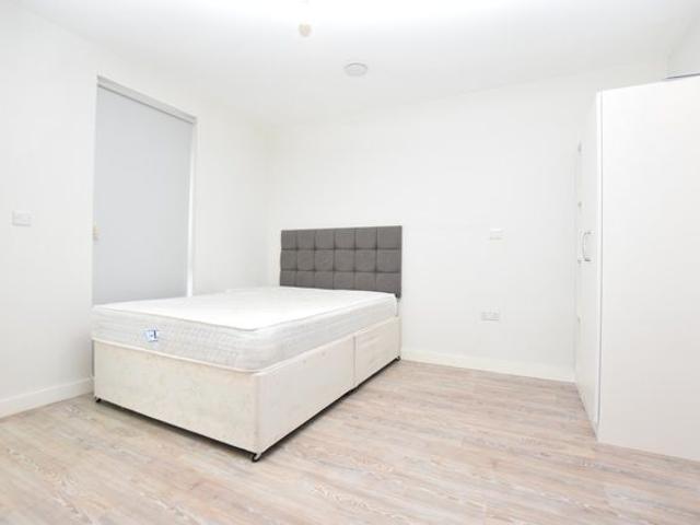 Acorn Street, Sheffield S3, Studio to rent, £700 pcm | PrimeLocation