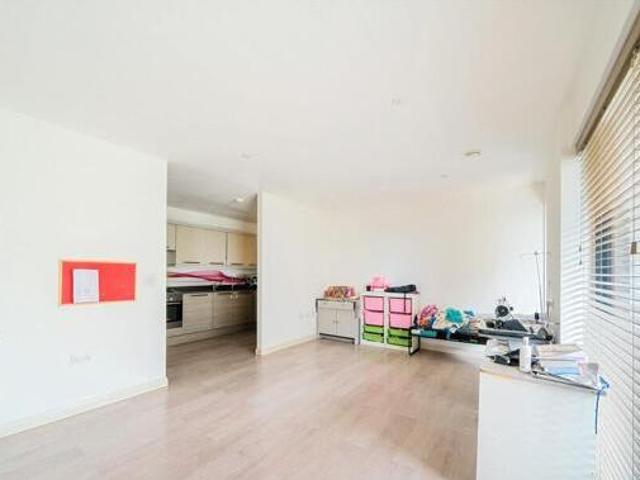 Acacia Court, Alpine Road, 2 Bedroom Apartment