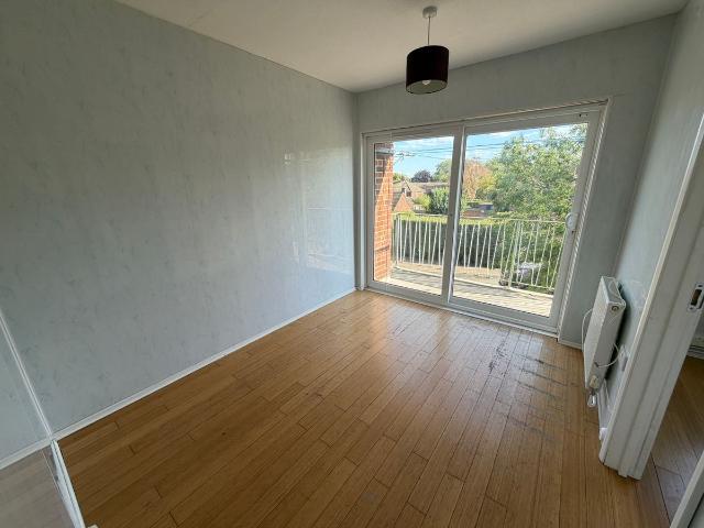Acacia Avenue, Colchester CO4, 3 bed flat to rent, £1,200 pcm | PrimeLocation