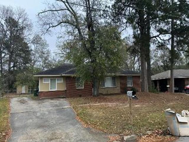 Acacia Dr