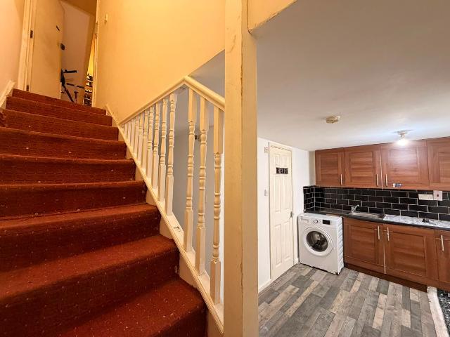 Acacia Road, Walthamstow E17, 1 bed flat to rent, £1,450 pcm | PrimeLocation
