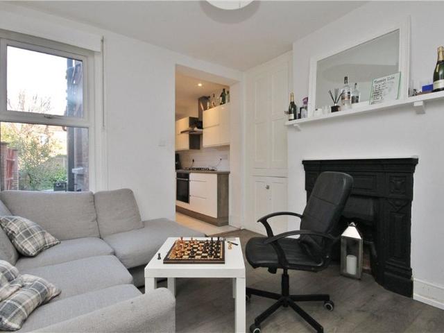 Acacia Road, Guildford, Surrey, GU1 1HL