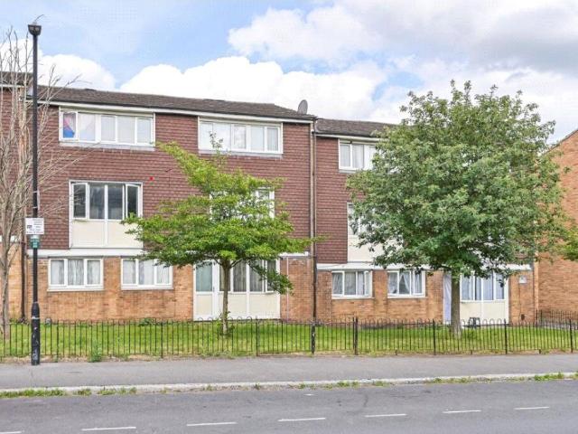 Acacia Road, London N22, 3 bed flat to rent, £2,300 pcm | PrimeLocation