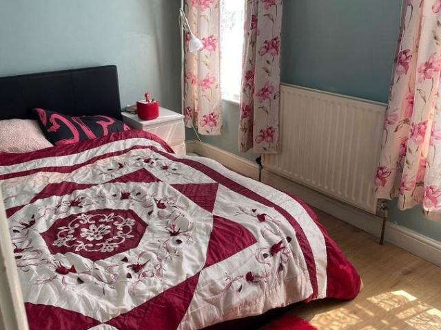 Acacia Road, Mitcham CR4, Room to rent, £600 pcm | PrimeLocation