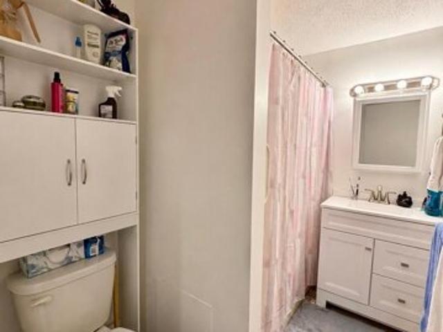 Academy Pl Apt,saco, Home For Sale