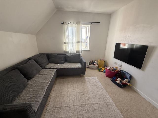Academy Place, Osterley, Isleworth TW7, 1 bed flat to rent, £1,450 pcm | PrimeLocation