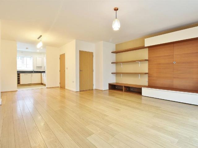 Academy Place, Isleworth TW7, 4 bed property to rent, £3,100 pcm | PrimeLocation