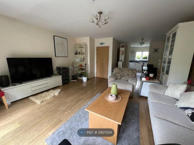Academy Place, Isleworth TW7, 4 bed terraced house to rent, £3,000 pcm | PrimeLocation