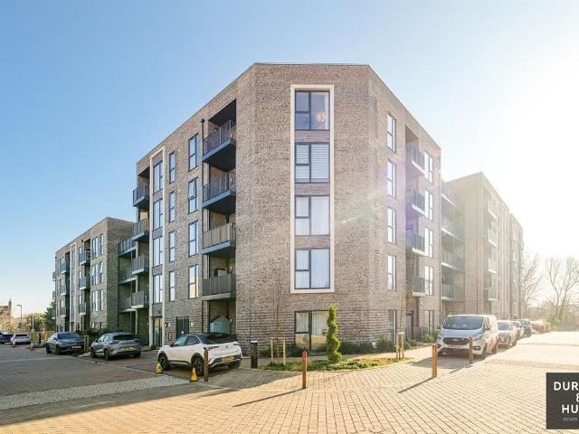 Academy Way, Loughton IG10, 3 bed penthouse to rent, £2,700 pcm | PrimeLocation