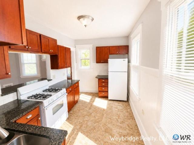 Academy 862 4 Bedroom Apartment for Rent at 862 Academy Ave, Cincinnati, OH 45205 West Price Hill