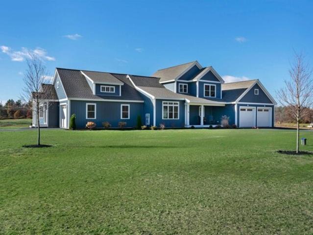 Acadia Dr, Hudson, Home For Sale
