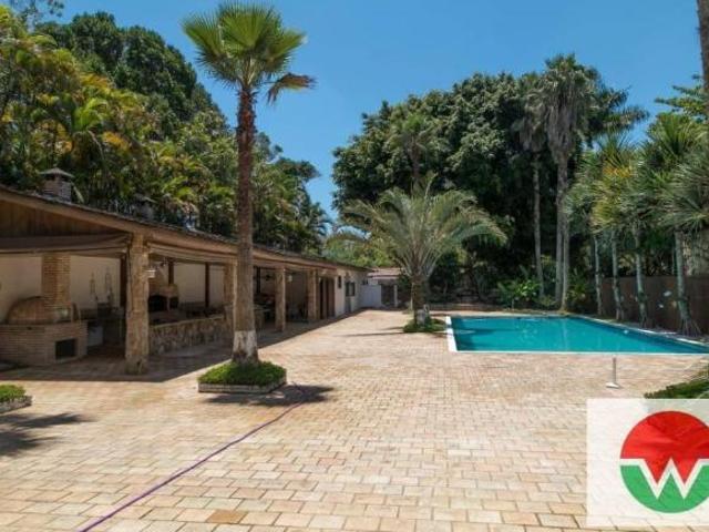 Acapulco Guarujá, casa a venda com 7 suítes, piscina, sauna e churrasqueira
